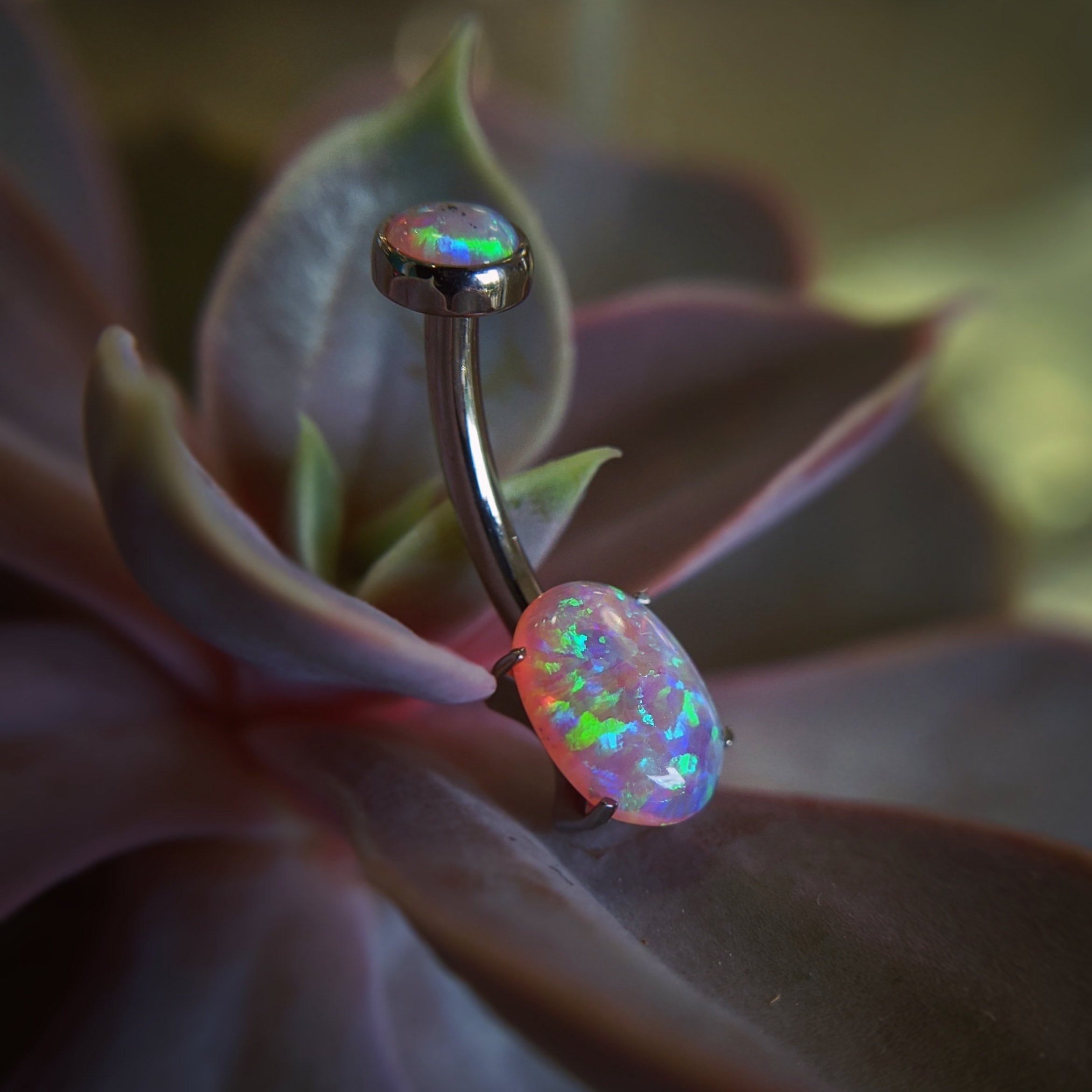 Oval Cut Navel Curve by Anatometal | Diamond Heart Studios